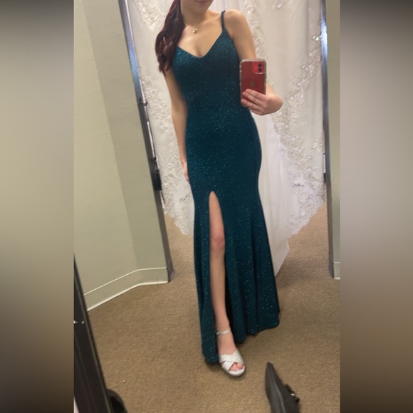 Dresses | Selling My Junior Prom Dress | Poshmark